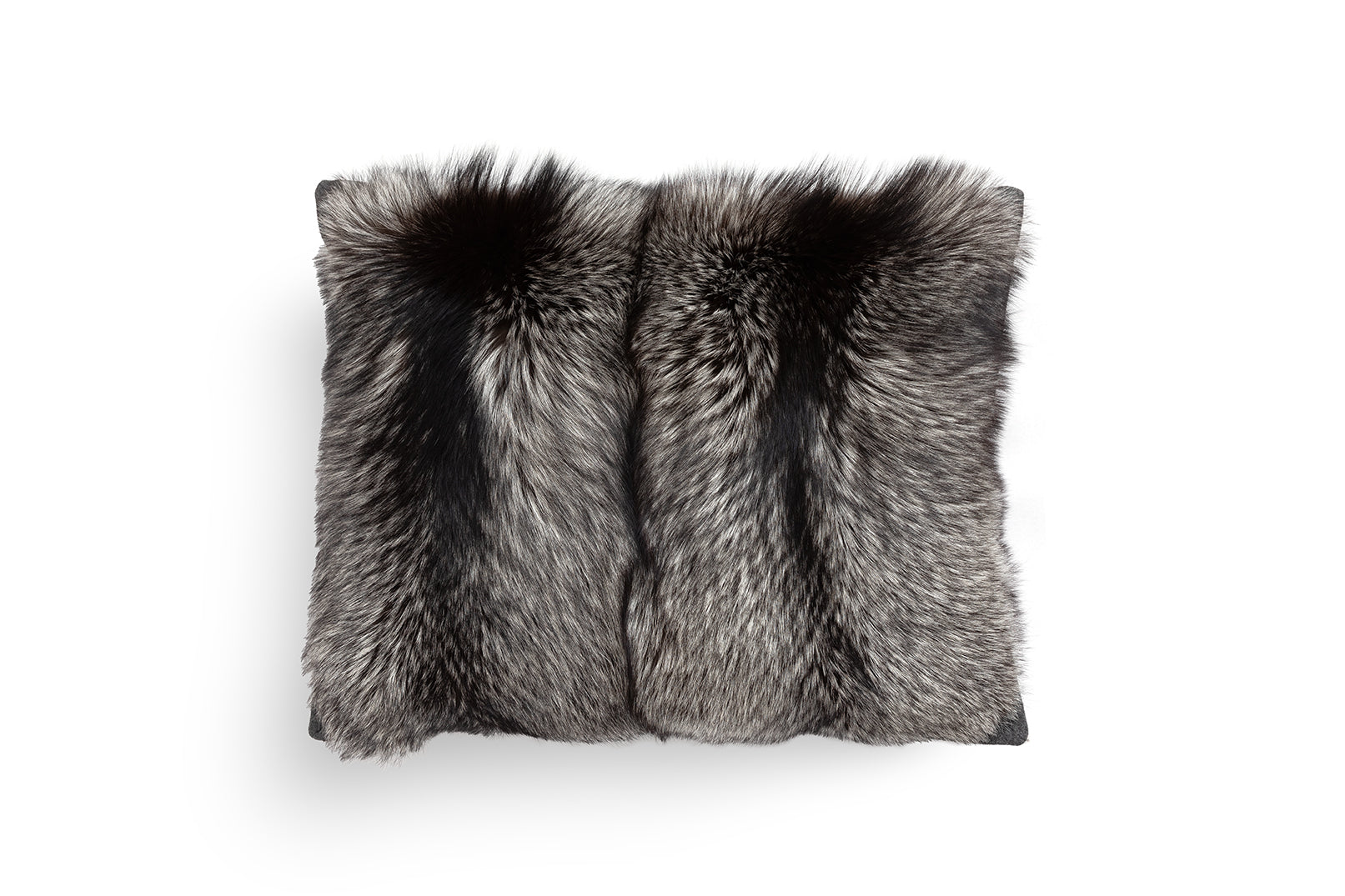 FENDICasa_cushion_FurCloudFox_ FENDICasa_cushion_FurCloudFox_