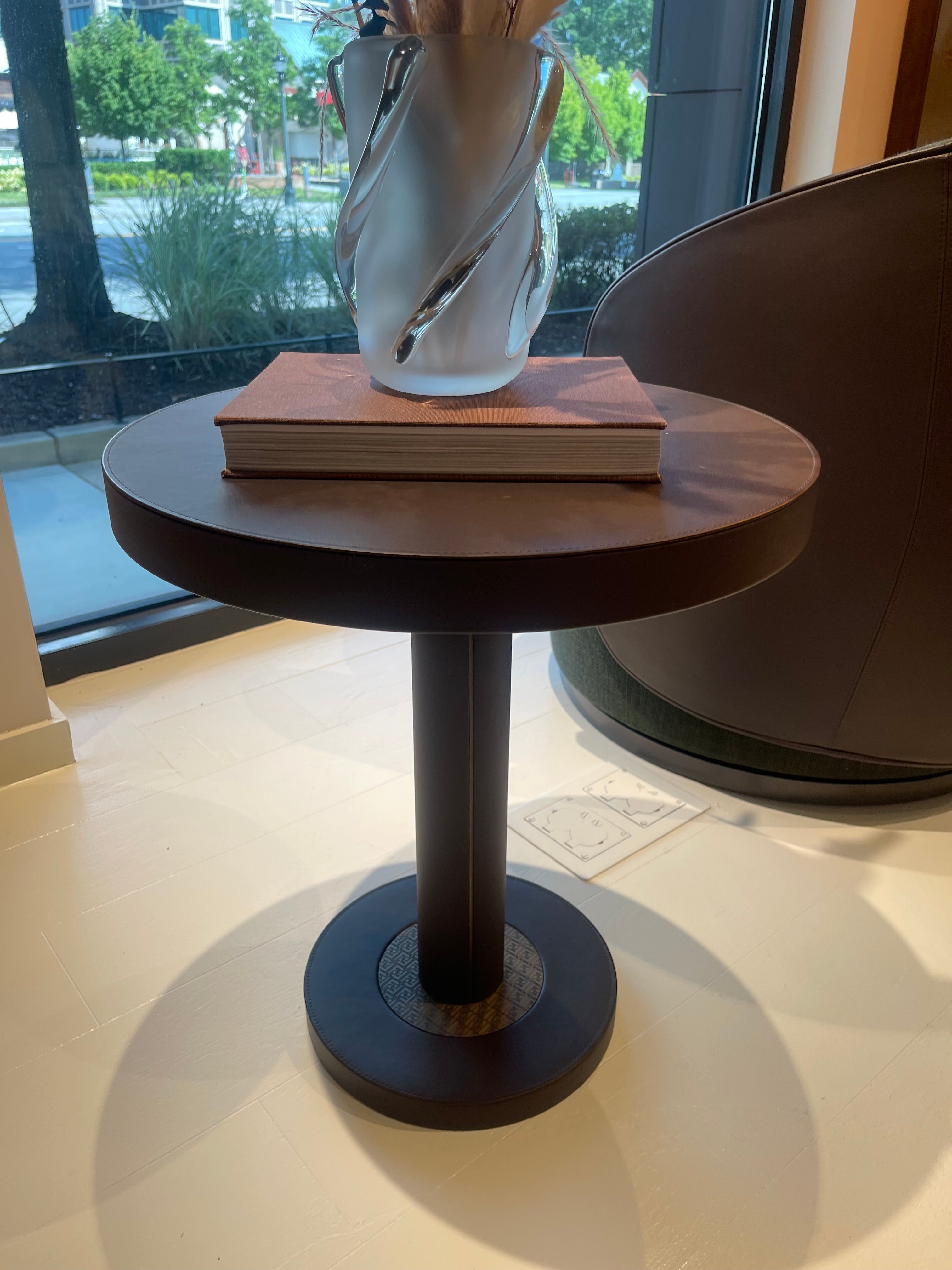 Bottini Side Table Palio Leather Showroom Model – Italian Luxury Interiors