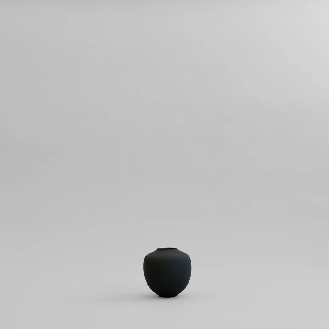 SUNAO VASE PETIT - BLACK – Italian Luxury Interiors