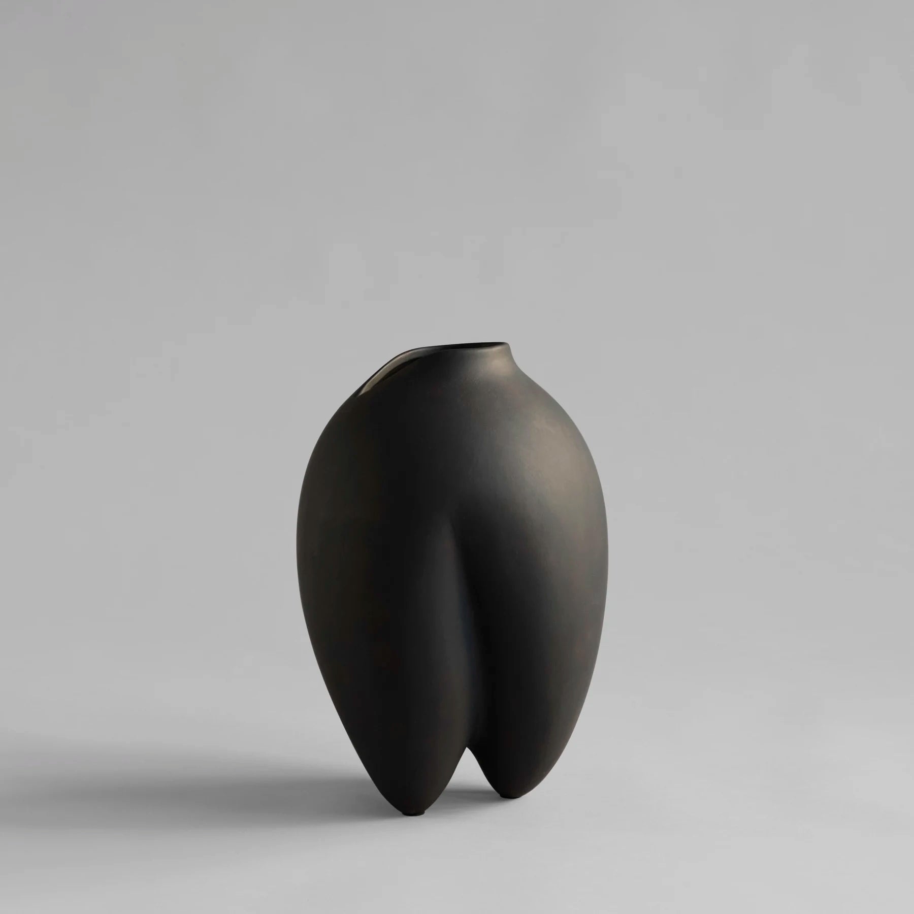 Sumo Vase, Slim - Coffee – Italian Luxury Interiors